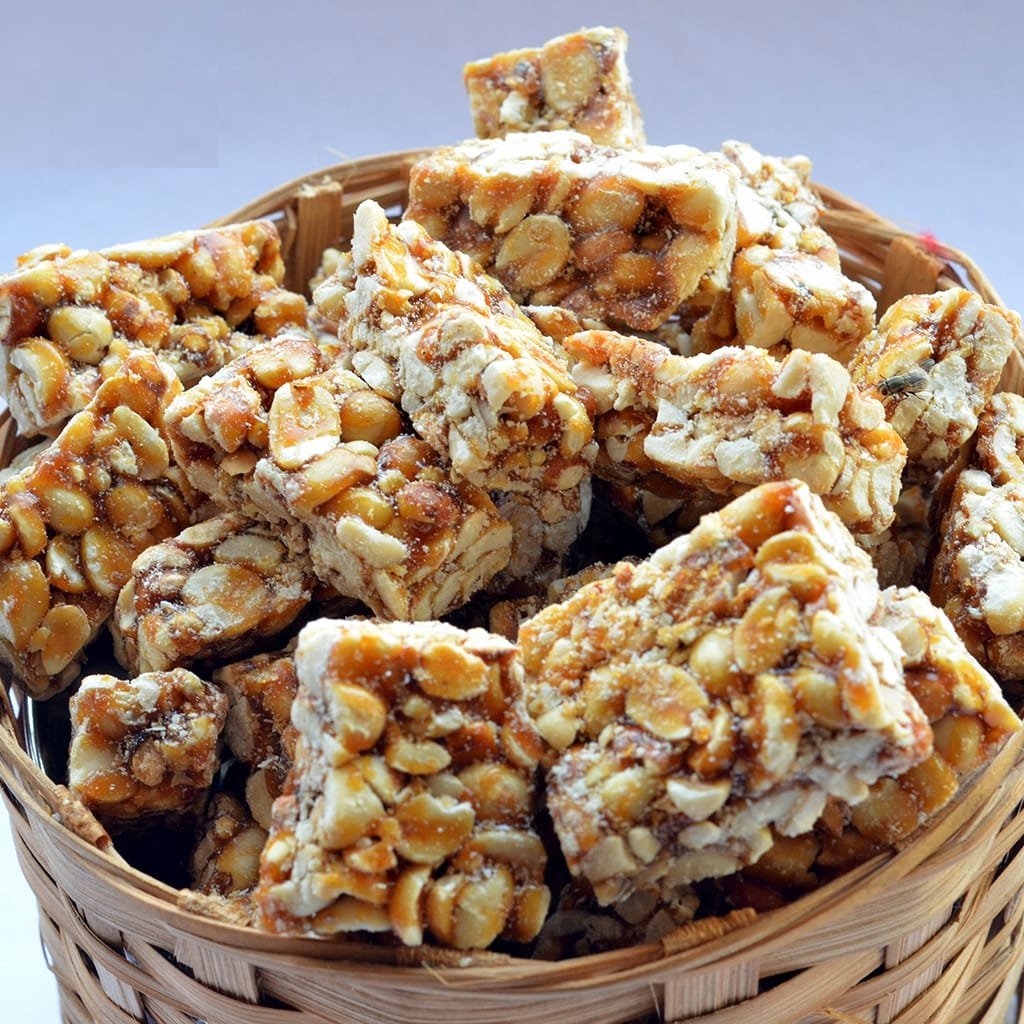 Kovilpatti Kadalai Mittai 100g (Groundnut Chikki) – Indian Snack House